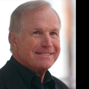 April 7: Historical Events & What Happened | TakeMeBack.to