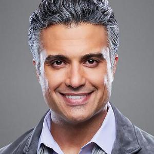Famous People Whose Names Start with J | TakeMeBack.to