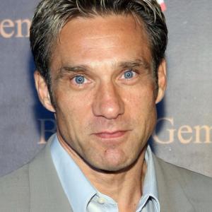 May 9: Zodiac, Trivia, Birthdays and Holidays | TakeMeBack.to