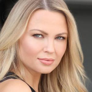 Famous People Whose Names Start with I | TakeMeBack.to