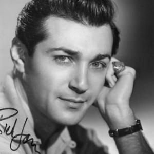 Famous people and celebrities who died on October 16 | TakeMeBack.to
